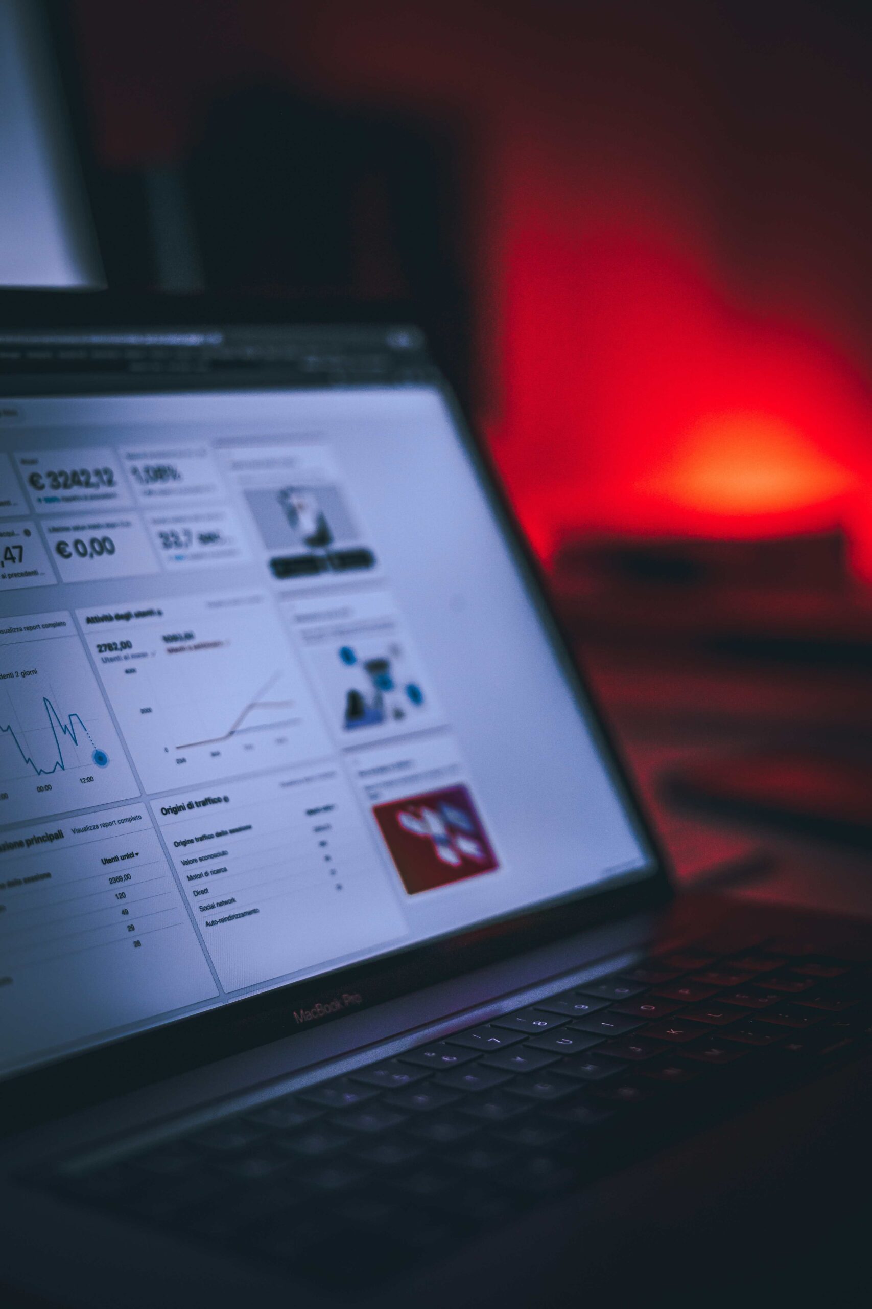 Do you really need a digital marketing qualification? - neuroflash